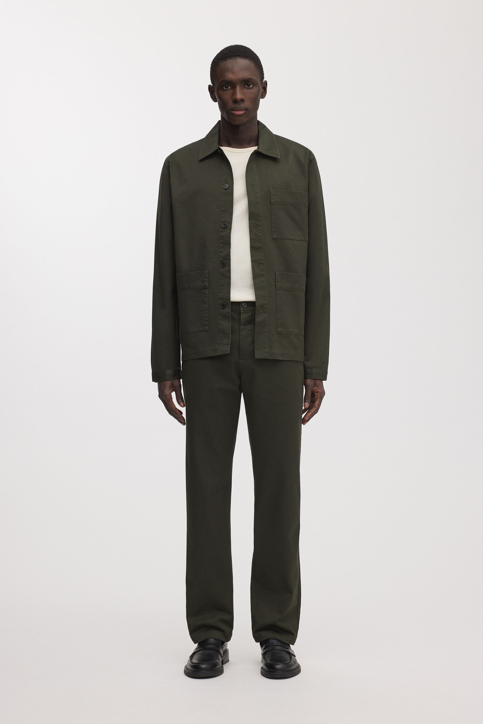 Khaki Green Loose Twill Chino | Straight Cut | Organic Cotton | Asket