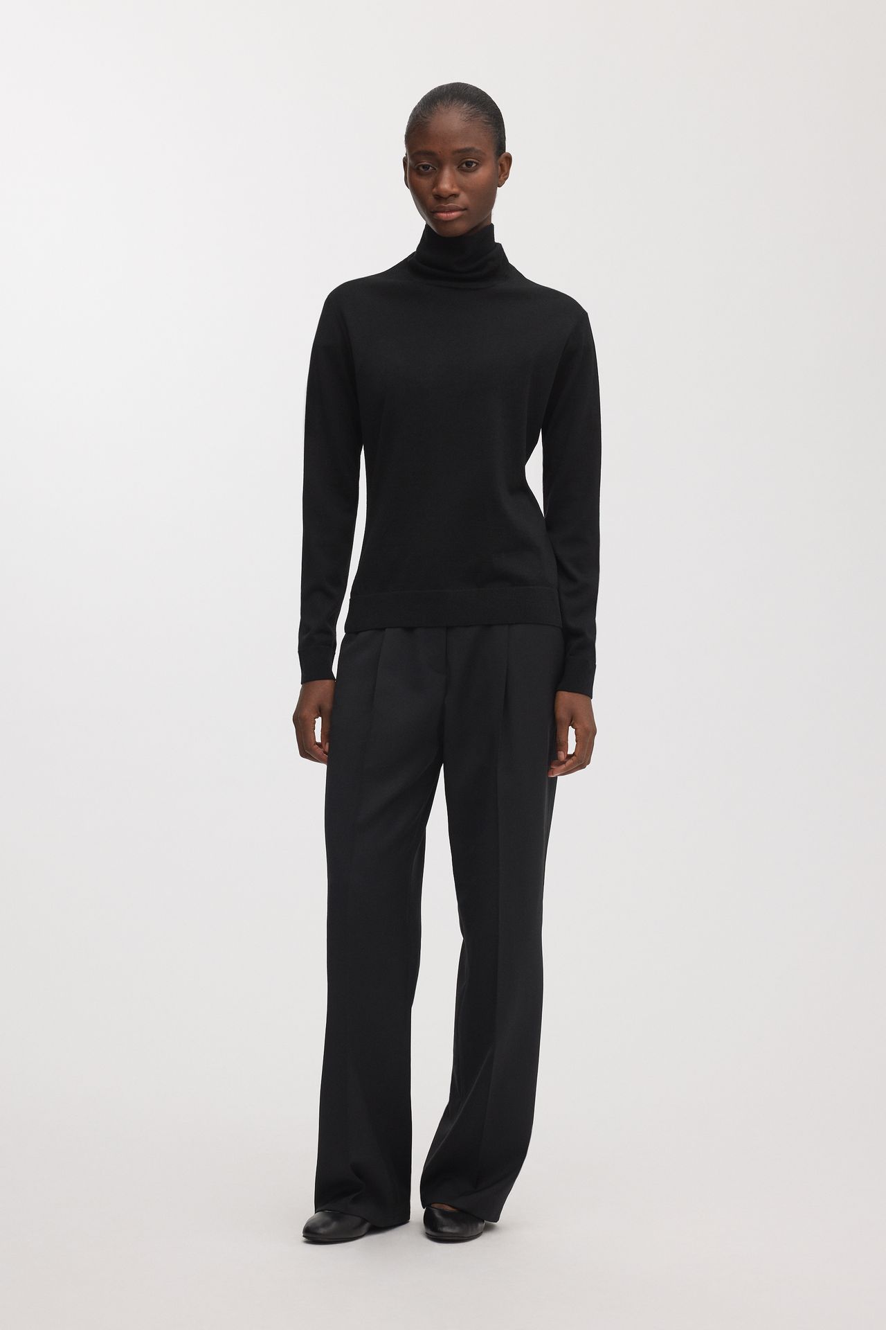 Black Merino Turtleneck | 100% Traceable Merino | Asket