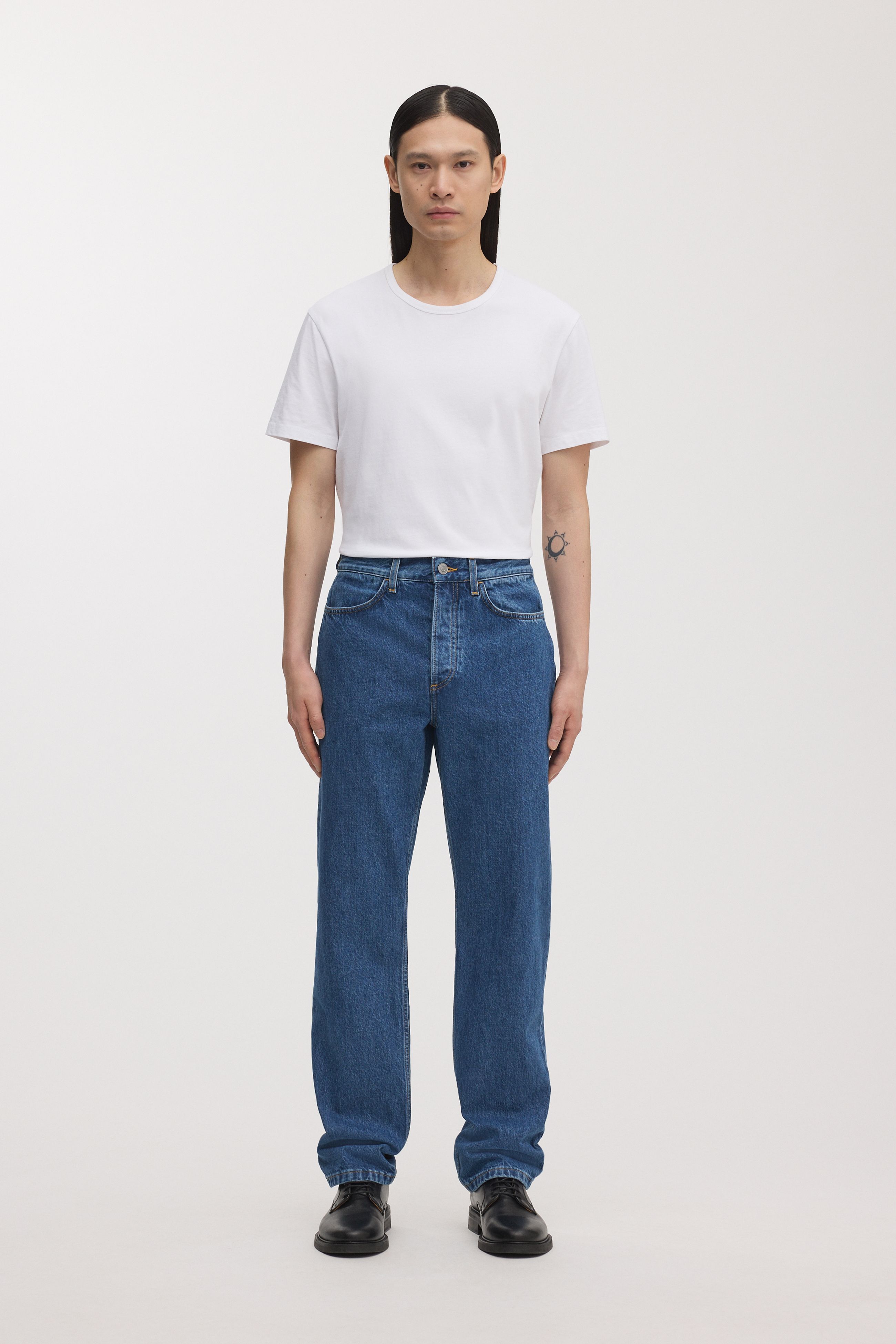 Mid Blue Washed Loose Jeans | Organic Cotton Denim | Asket