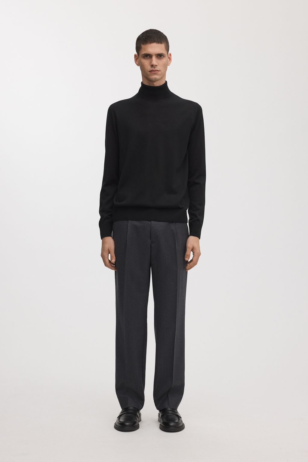 Black Merino Roll Neck | Wool Turtleneck | Asket
